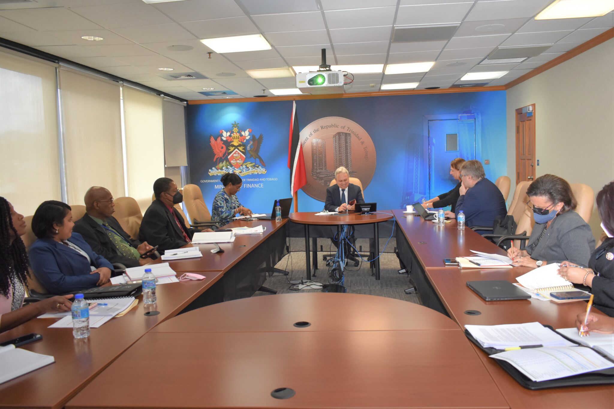 MINISTER OF FINANCE MEETS WITH WORLD BANK MISSION TEAM – Ministry of Finance